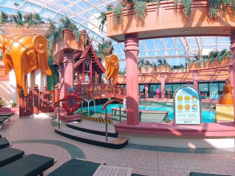 A Look at Royal Caribbean Solariums: Not All Are Created Equal - Cruise ...