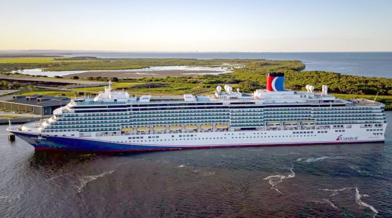 Carnival Luminosa vs Carnival Spirit - Ship Comparison