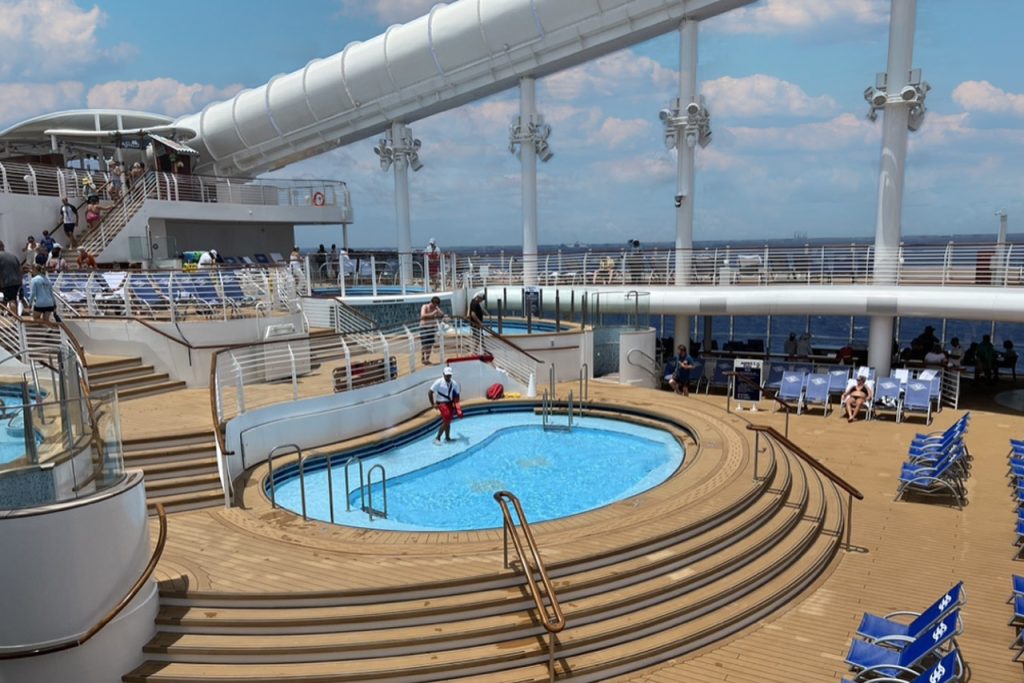 Star Princess vs Disney Wish - Ship Comparison