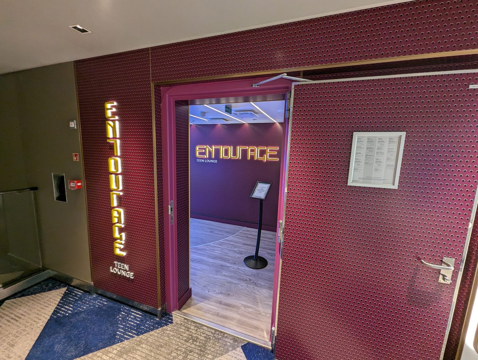 A Look at the New Entourage Teen Club on the Norwegian Viva - Cruise ...