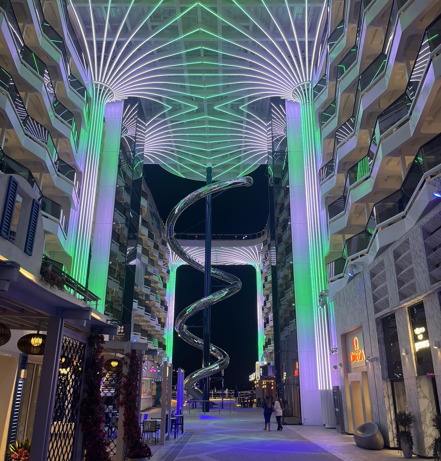 Oasis and Icon Class Competitor Debuts in the US: Meet MSC World ...